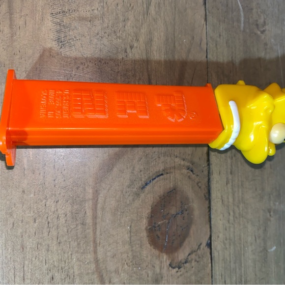 PEZ | Toys | Vintage The Simpsons Pez Candy Dispenser 9s The Family Set ...